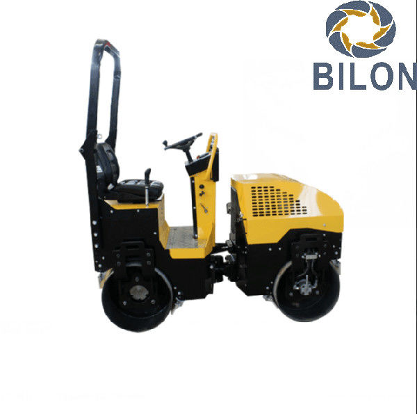 Self Propelled Vibratory Road Roller 4 Stroke 2 Tons Ride on Asphalt ...