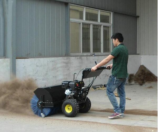 Electric Start Snow Sweeper Machines 15HP Semi Automatic Gasoline Power ...