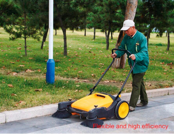 Flexible Manual Walk Behind Street Sweeper Max Working Efficiency 3680m2/H